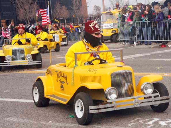 2013 Soulard Mardi Gras Parade | RegenAxe