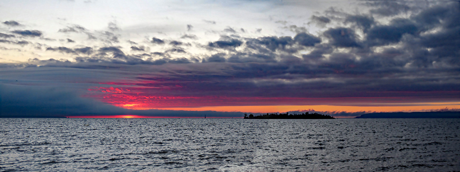Lake Superior Sunset Pano | RegenAxe